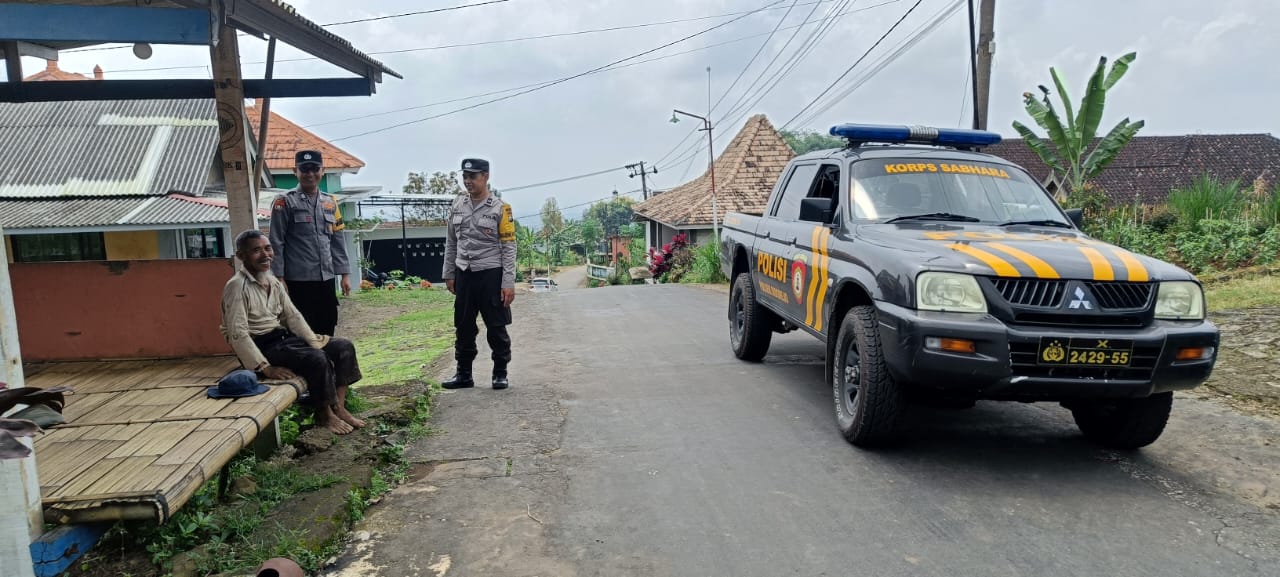 PATROLI CIPTA KONDISI SUBSEKTOR SIDOREJO - Tribratanews Polres Magetan